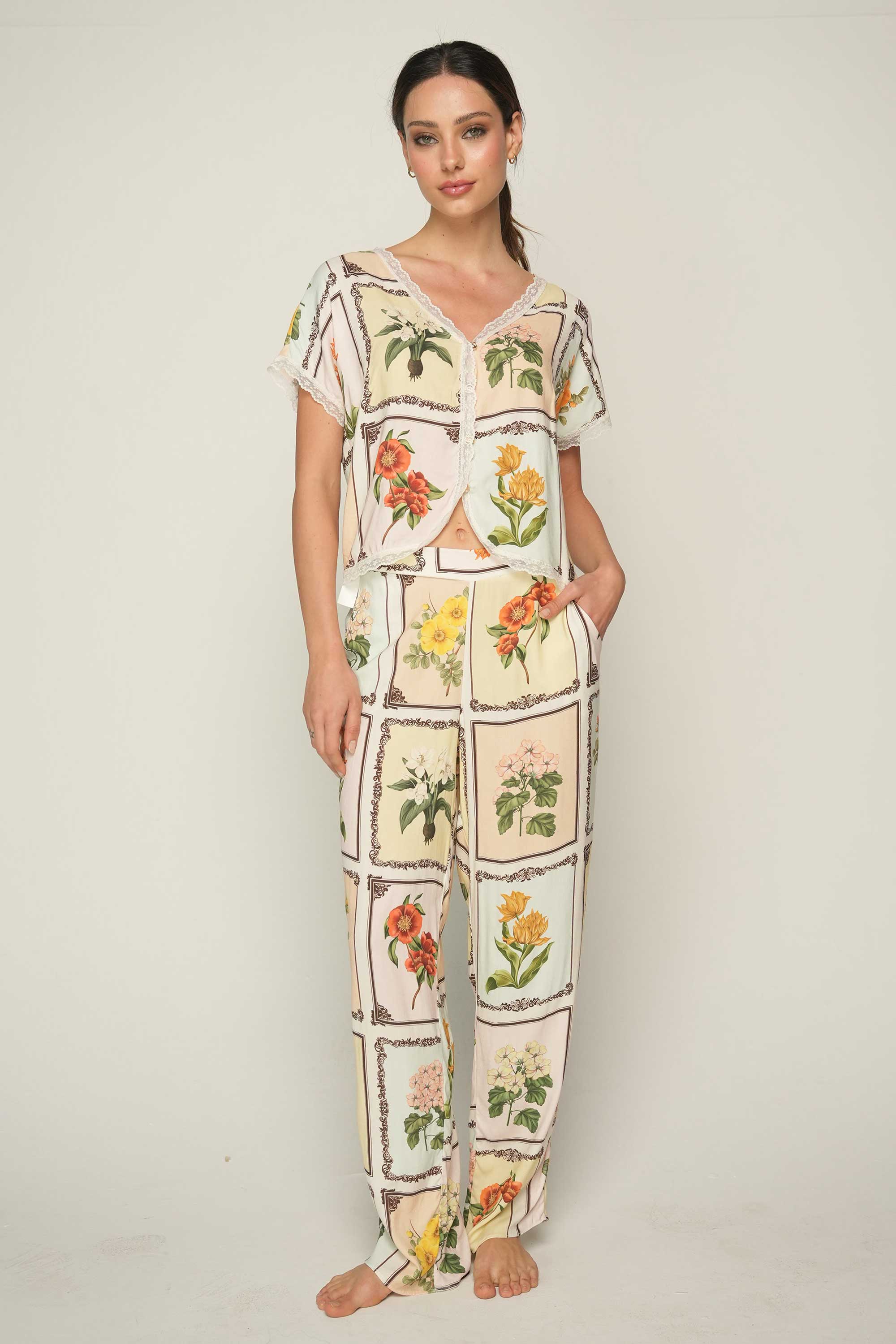 ELLIPSE CONTINUITY SHORT SLEEVE AND PANT PAJAMA SET – Ellipse Lingerie